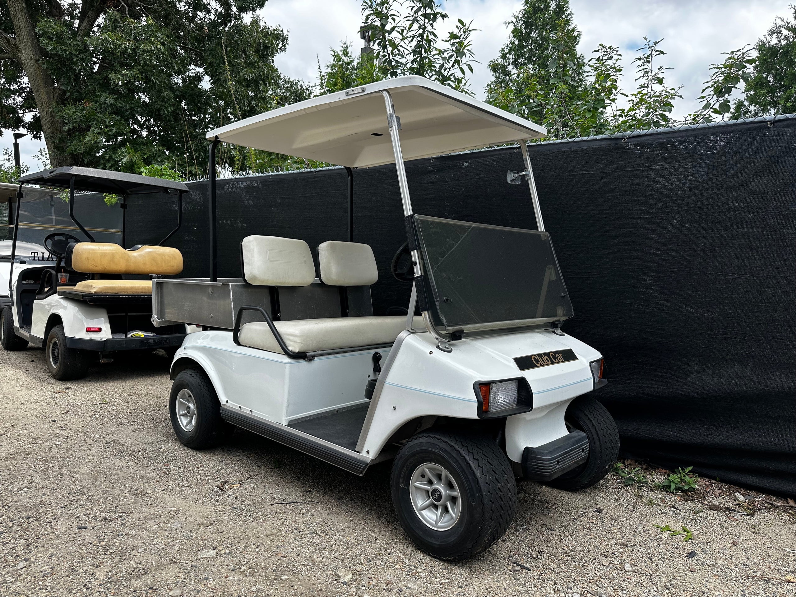 1999 Club Car DS - 48v Electric Golf Cart - Utility Bed | RI Golf Carts